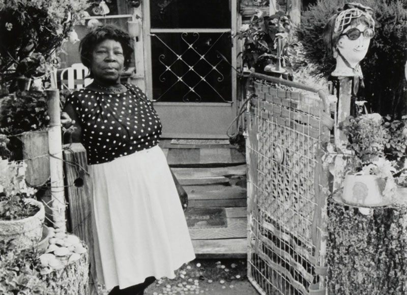 STEVEN S. POWERS - Nellie Mae Rowe (1900-1982) | Untitled (Yellow Bird)